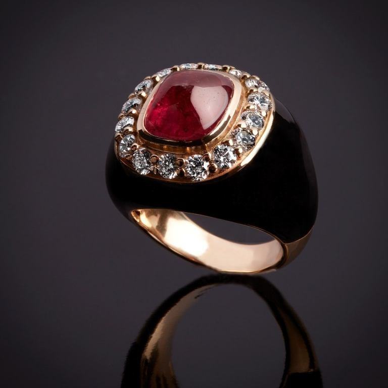 Sale Jewels with precious stones in Italy | Veschetti